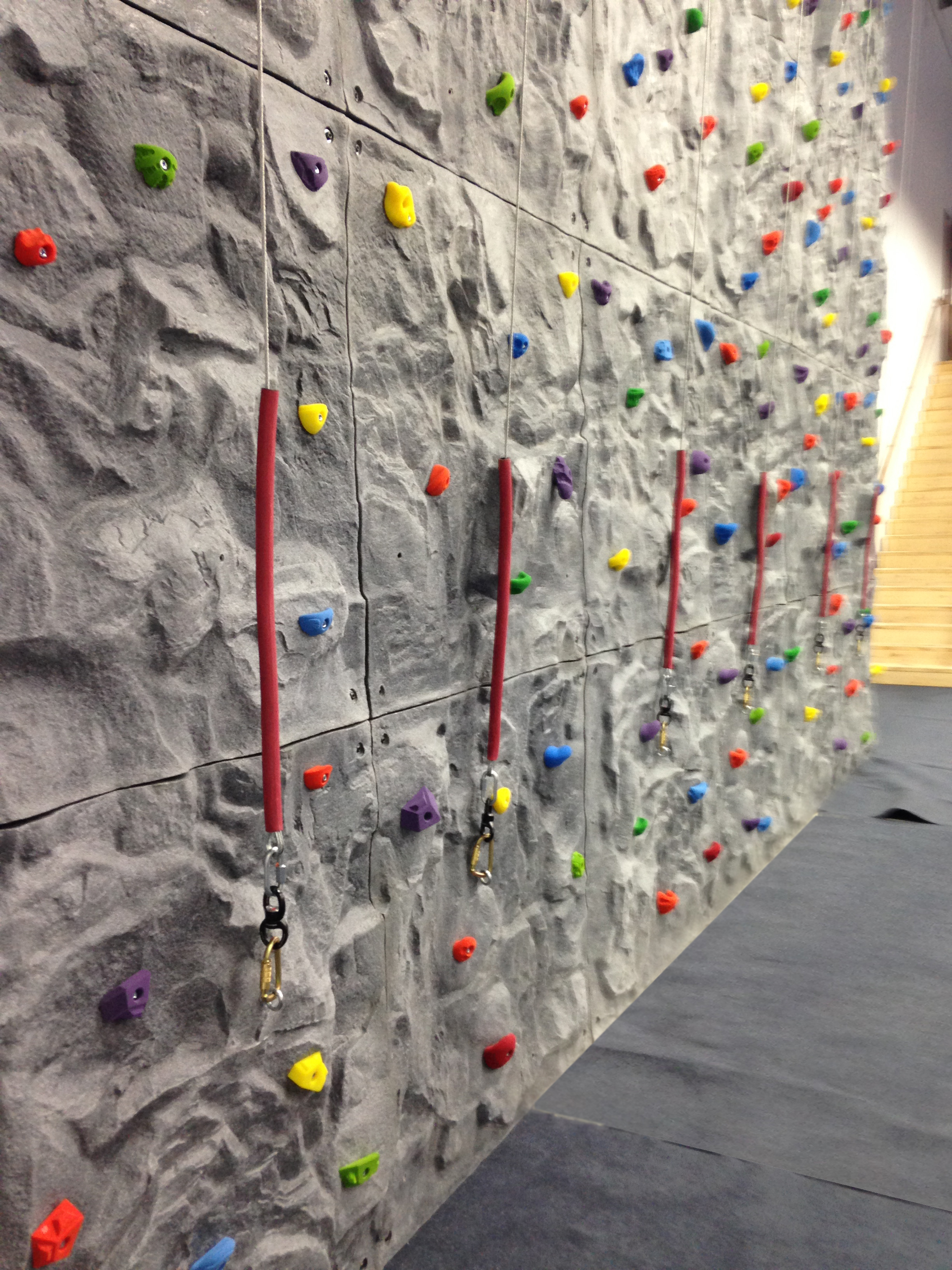 Climbing Walls Blooloop